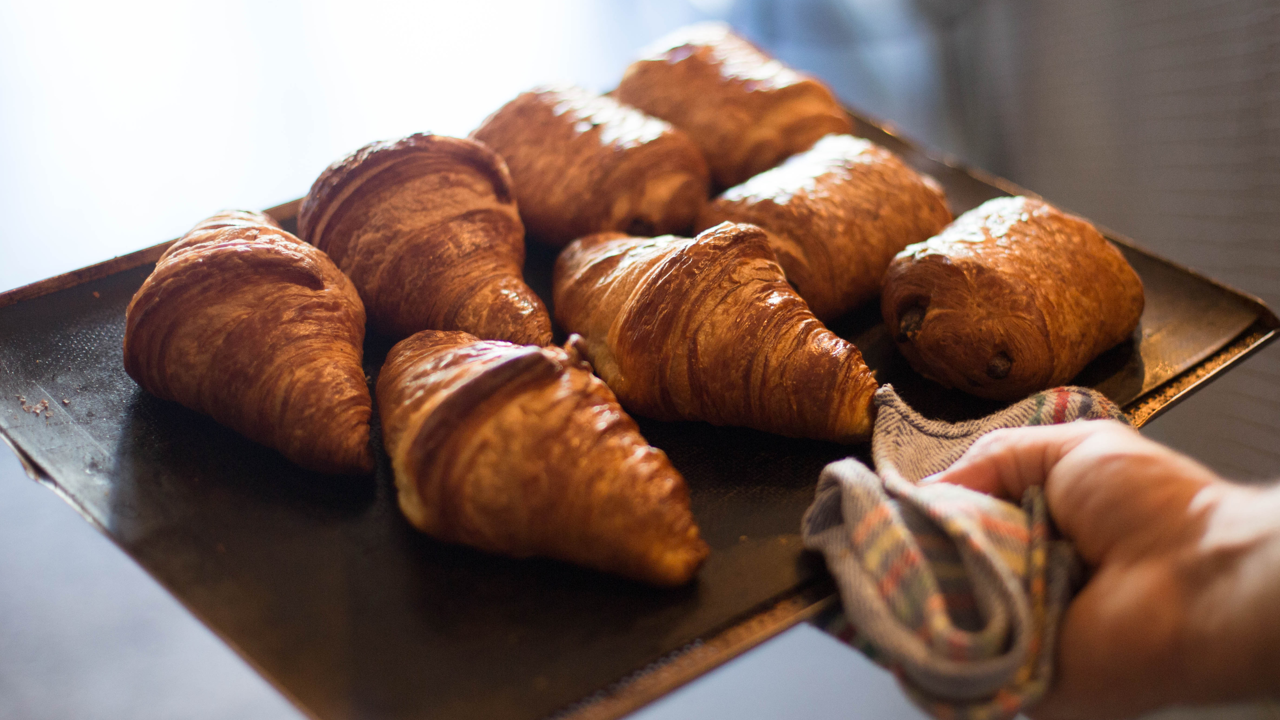 A taste of France - Croissant & pain au chocolat baking class in Aix-en ...